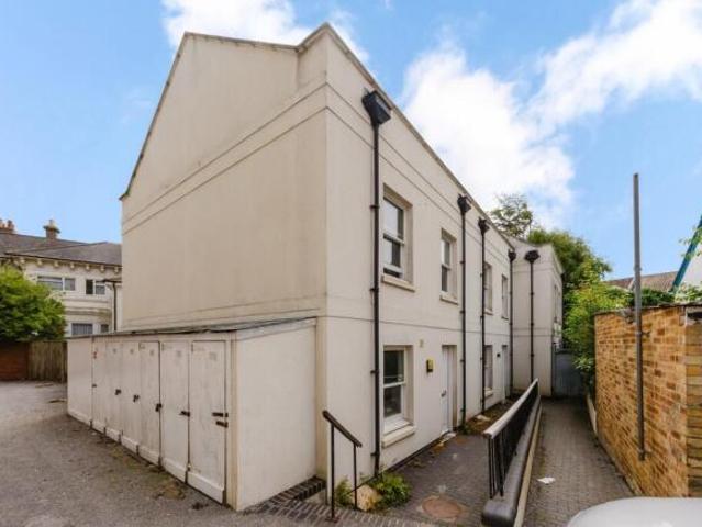 4 bedroom terraced house for sale in Compton Avenue, Brighton, BN1