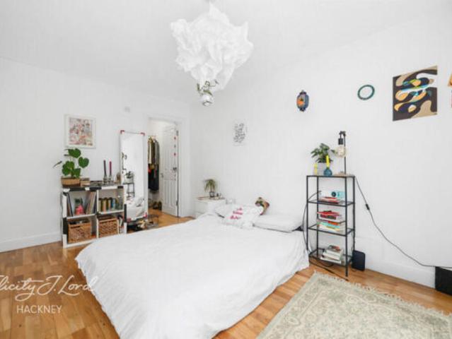 4 bedroom terraced house for sale in Cornthwaite Road, LONDON, E5