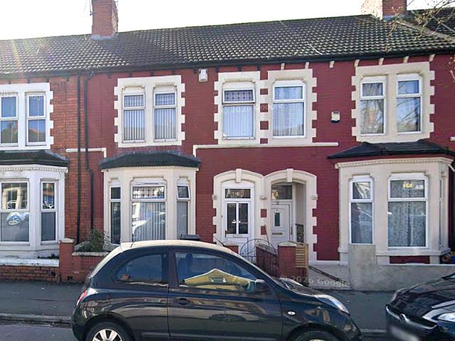 4 bedroom terraced house for sale in Corporation Road, Grangetown, Cardiff, CF11