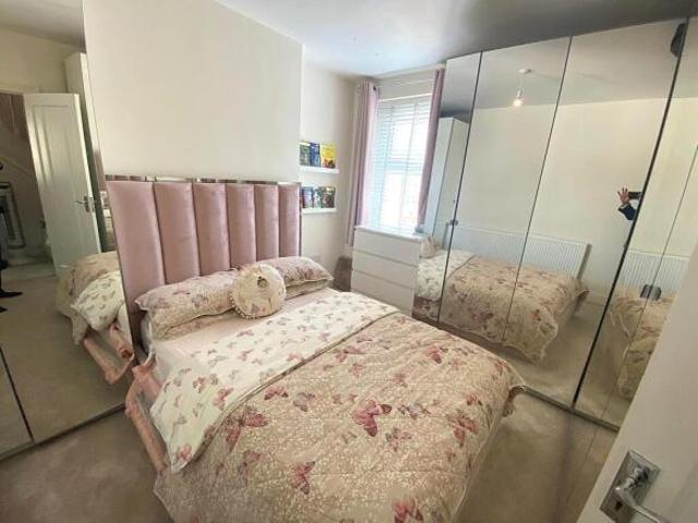 4 bedroom terraced house for sale in Cambridge Street, Grangetown, Cardiff, CF11