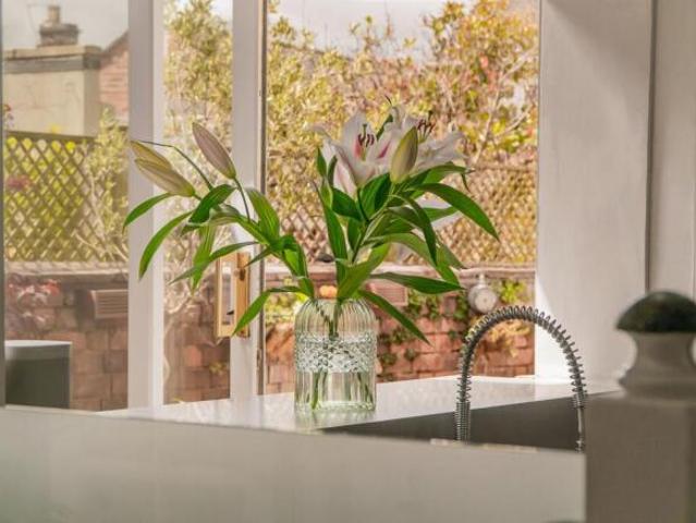 4 bedroom terraced house for sale in Campion Terrace, Leamington Spa, CV32