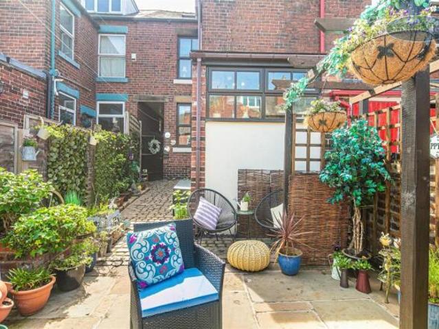 4 bedroom terraced house for sale in Carlton Road, Hillsborough, Sheffield, S6