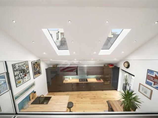 4 bedroom terraced house for sale in Castle Street, Brighton, East Sussex, BN1