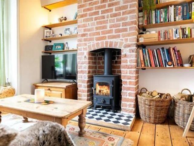 4 Bedroom Terraced House For Sale In Castlefields