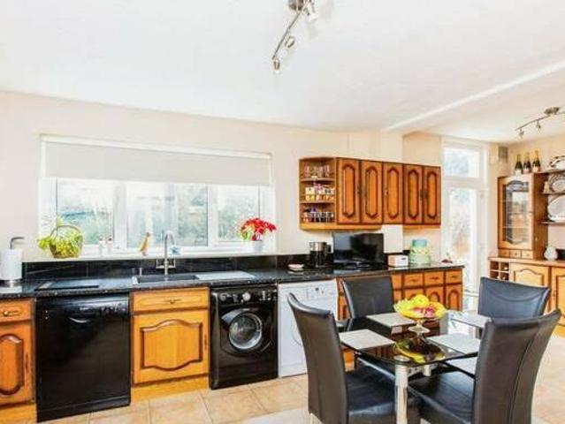 4 bedroom terraced house for sale in Chudleigh Crescent Ilford IG3
