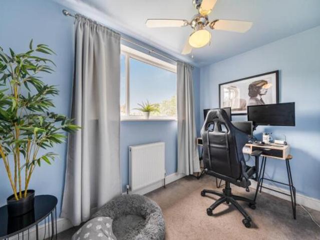 4 bedroom terraced house for sale in Church Road, Erith, Kent, DA8