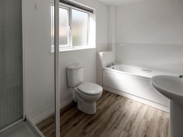4 bedroom terraced house for sale in Chieftan Way, Cambridge, CB4