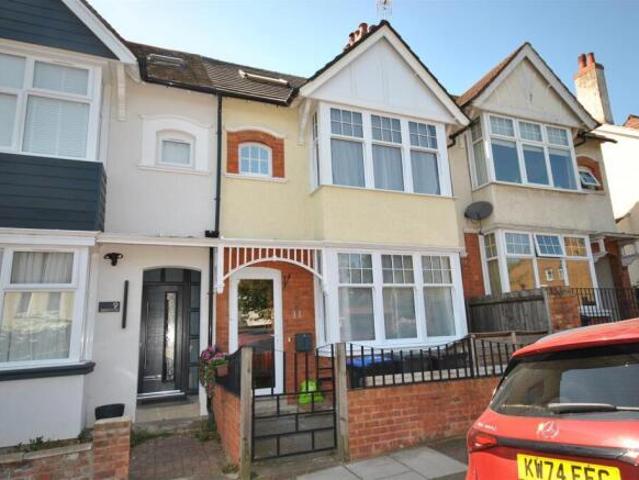 4 bedroom terraced house for sale in Clarence Avenue, Northampton, NN2