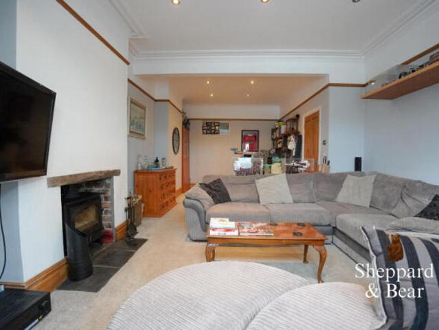 4 bedroom terraced house for sale in Clarence Embankment, Cardiff, CF10