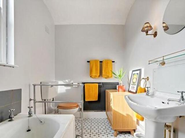 4 Bedroom Terraced House For Sale In Clarendon Park, Leicester
