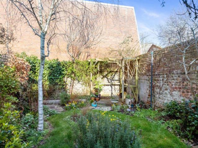 4 bedroom terraced house for sale in Clifton Hill, Brighton, BN1