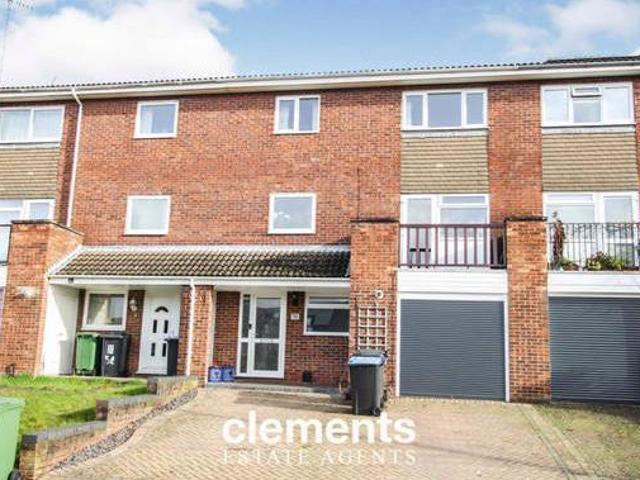 4 bedroom terraced house for sale in Close to the Town Centre Hemel Hempstead HP2