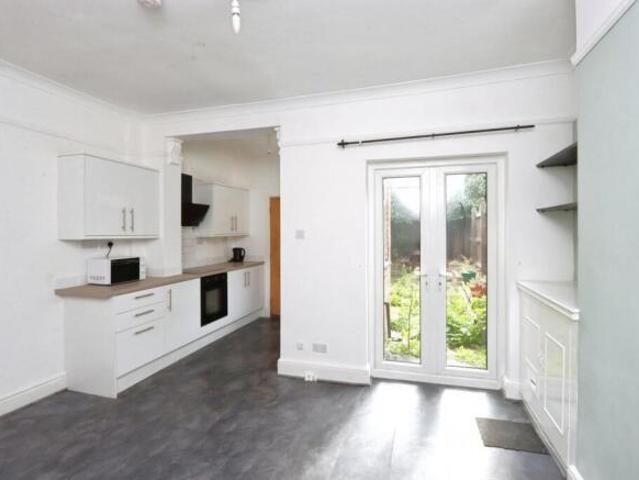 4 bedroom terraced house for sale in Clough Road, Sheffield, South Yorkshire, S2
