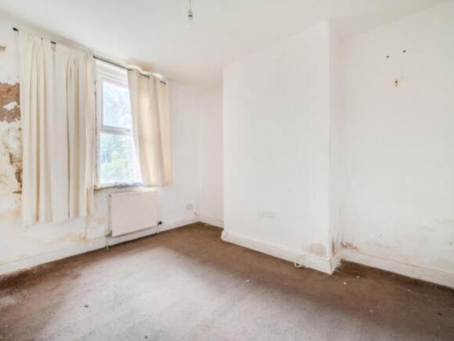 4 bedroom terraced house for sale in Cromwell Street, Gloucester, Gloucestershire, GL1
