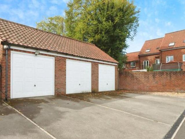 4 bedroom terraced house for sale in Cypress Grove, Wales, Sheffield, South Yorkshire, S26