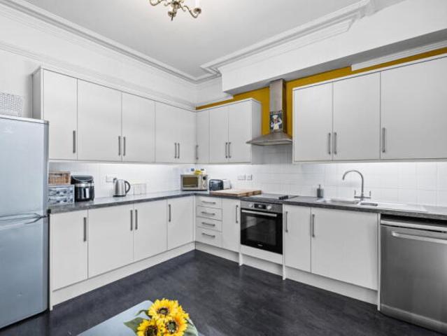 4 bedroom terraced house for sale in Abbeydale Road, Millhouses, Sheffield, S7 2QD, S7