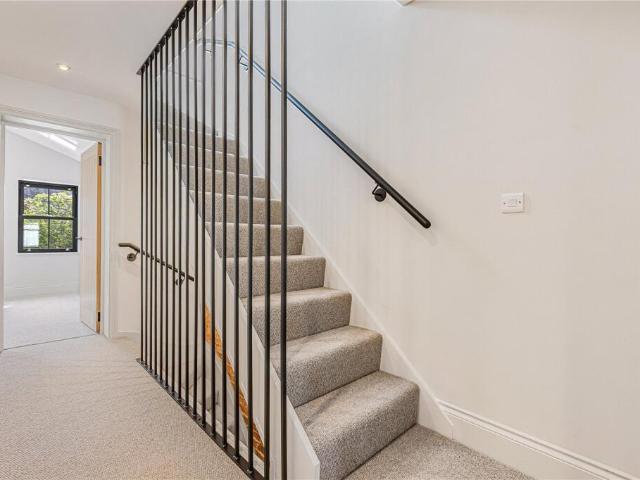 4 bedroom terraced house for sale in Alma Place, East Oxford, OX4