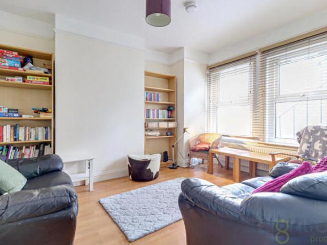 4 bedroom terraced house for sale in Bonchurch Road, Brighton, BN2