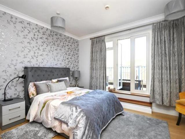 4 bedroom terraced house for sale in Barbuda Quay, Eastbourne, BN23