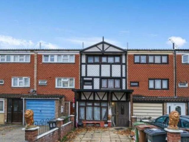 4 Bedroom Terraced House For Sale In Barking