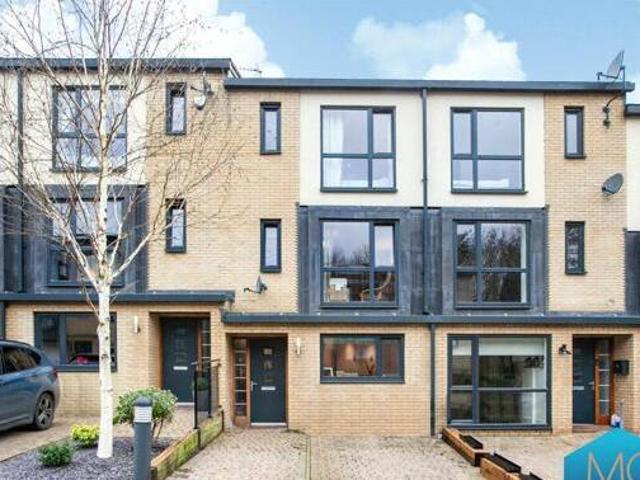 4 Bedroom Terraced House For Sale In Barnet, Hertfordshire