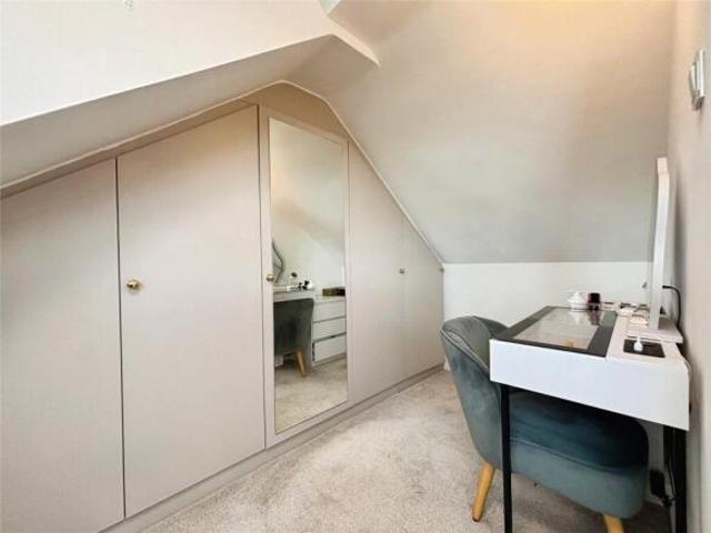 4 bedroom terraced house for sale in Brockley Close, Tilehurst, Reading, RG30