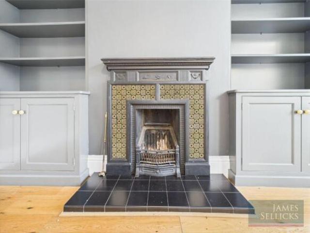 4 bedroom terraced house for sale in REDUCED FOR A PROMPT SALE Broad Street, Syston, Leicestershire, LE7