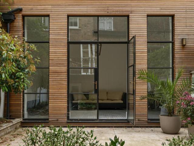 4 bedroom terraced house for sale in Brompton Square, London, SW3