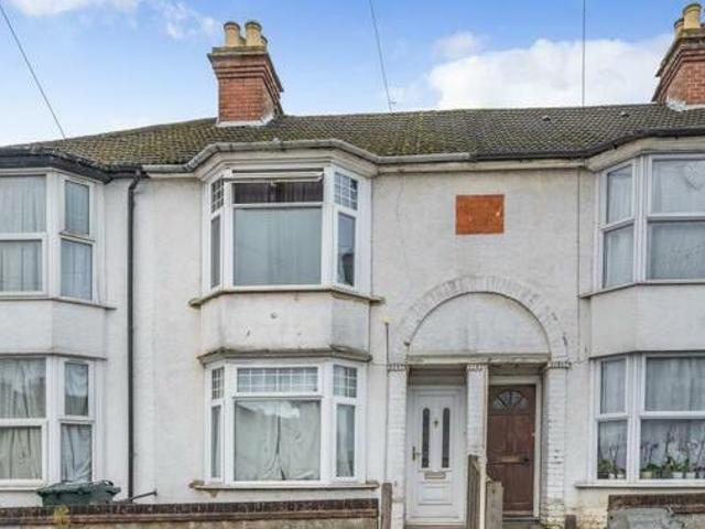 4 Bedroom Terraced House For Sale In Buckinghamshire