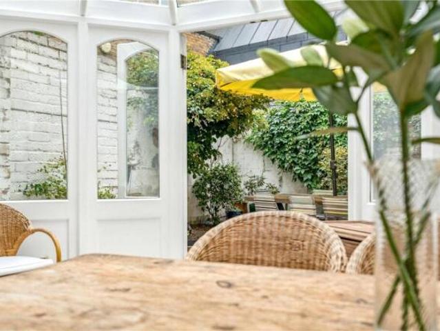 4 bedroom terraced house for sale in Burlington Road, London, SW6