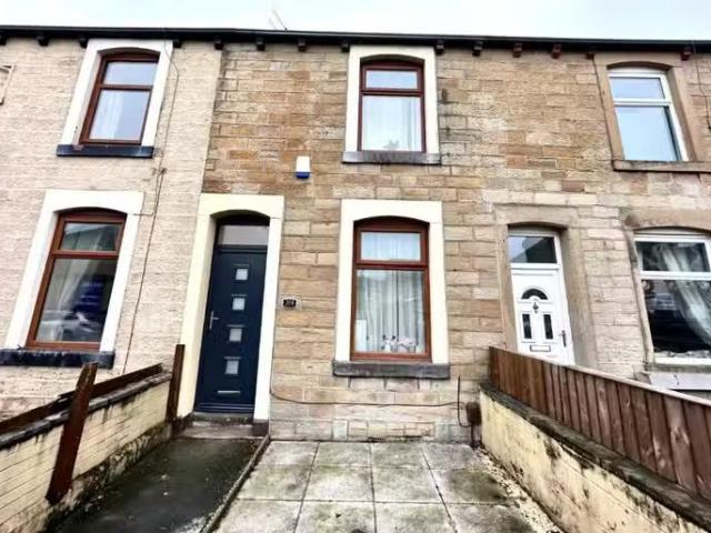 4 bedroom terraced house for sale in Gannow Lane, Burnley, BB12