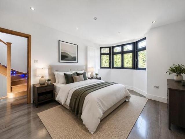 4 bedroom terraced house for sale in Gaston Road, Mitcham, CR4