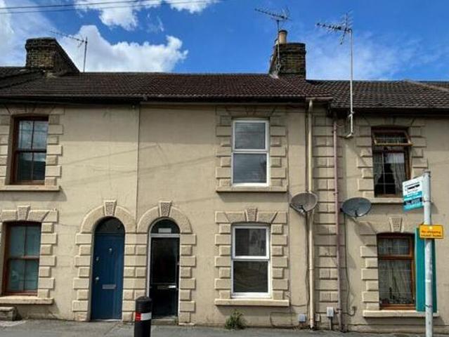 4 Bedroom Terraced House For Sale In Gillingham, Kent