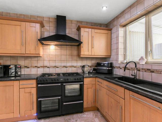 4 bedroom terraced house for sale in Gladstone Road East, Bournemouth, BH7