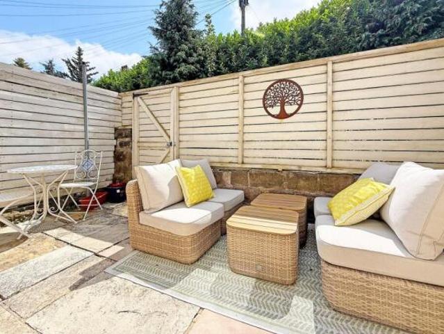 4 bedroom terraced house for sale in Glebe Avenue, Harrogate, HG2