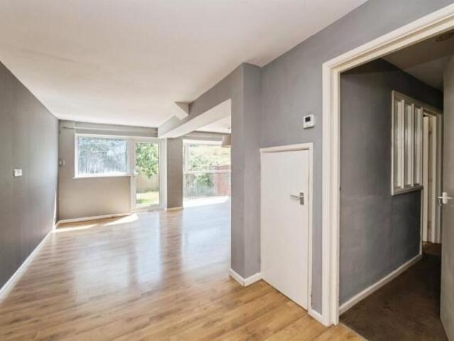 4 bedroom terraced house for sale in Gloucester Road, Exeter, EX4