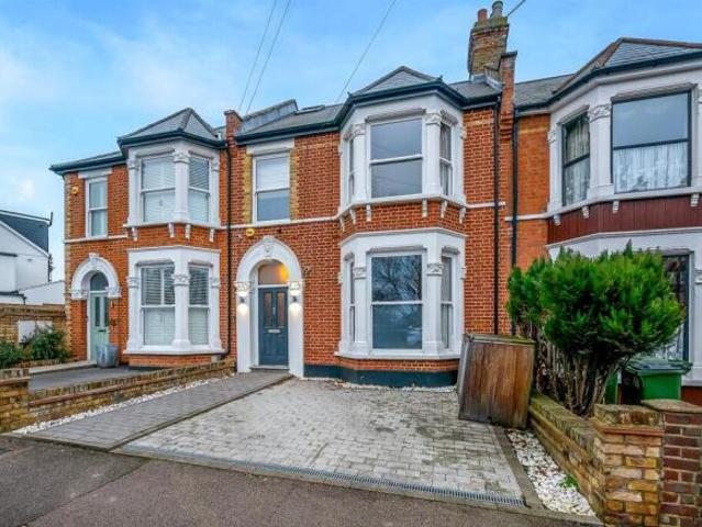 4 bedroom terraced house for sale in Grangehill Road, Eltham, SE9