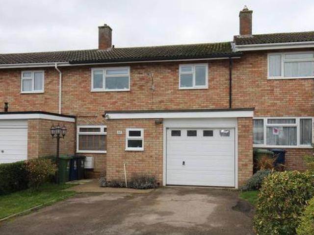 4 bedroom terraced house for sale in Green Acres Gamlin SG19