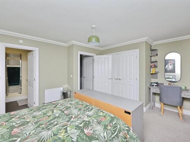 4 bedroom terraced house for sale in Grouse Close, Sprowston, Norwich, NR7