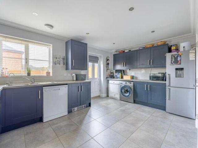 4 bedroom terraced house for sale in Grouse Close, Sprowston, NR7