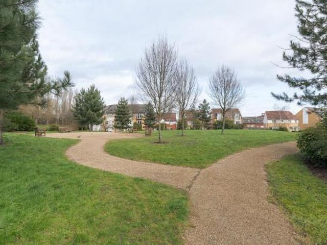 4 bedroom terraced house for sale in Gyosei Gardens, Willen Park, Milton Keynes, Buckinghamshire, MK15 9EL, MK15