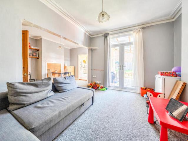 4 bedroom terraced house for sale in Downend Road, Horfield, Bristol, BS7
