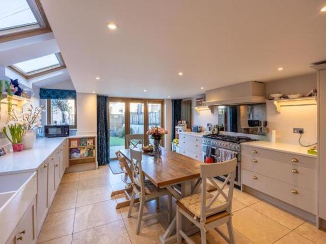 4 bedroom terraced house for sale in Devonshire Buildings, Bath, BA2