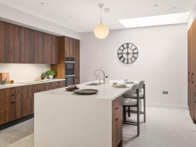 4 bedroom terraced house for sale in Dilke Street London SW3