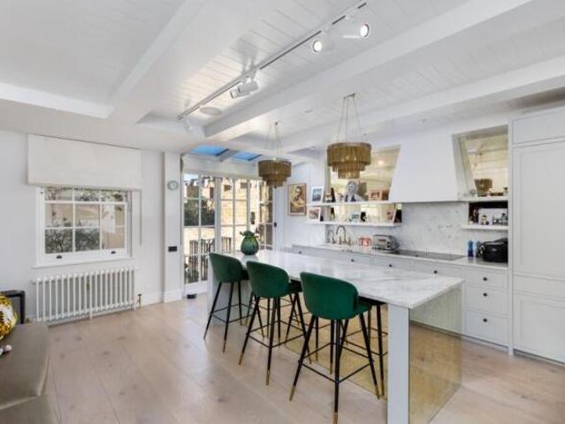 4 bedroom terraced house for sale in Eaton Terrace, London, SW1W