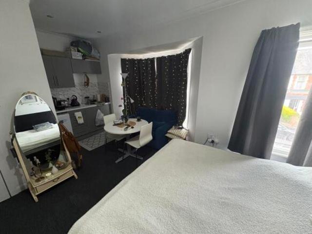 4 bedroom terraced house for sale in Eastfield Road, Peterborough, PE1