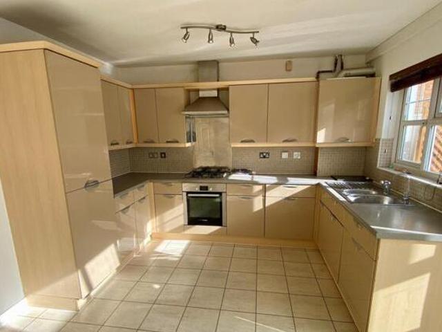 4 Bedroom Terraced House For Sale In Edgware