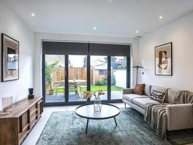 4 Bedroom Terraced House For Sale In Edgware