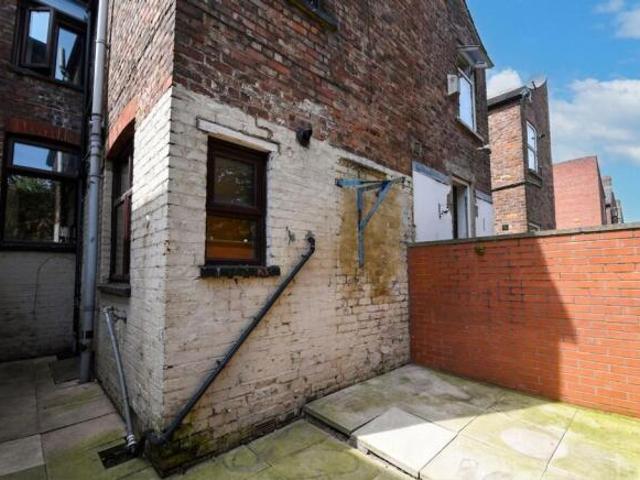 4 bedroom terraced house for sale in Elleray Road, Salford, M6