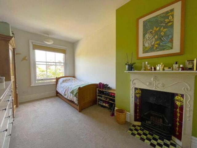 4 bedroom terraced house for sale in Essex Road, Southsea PO4 8DJ, PO4